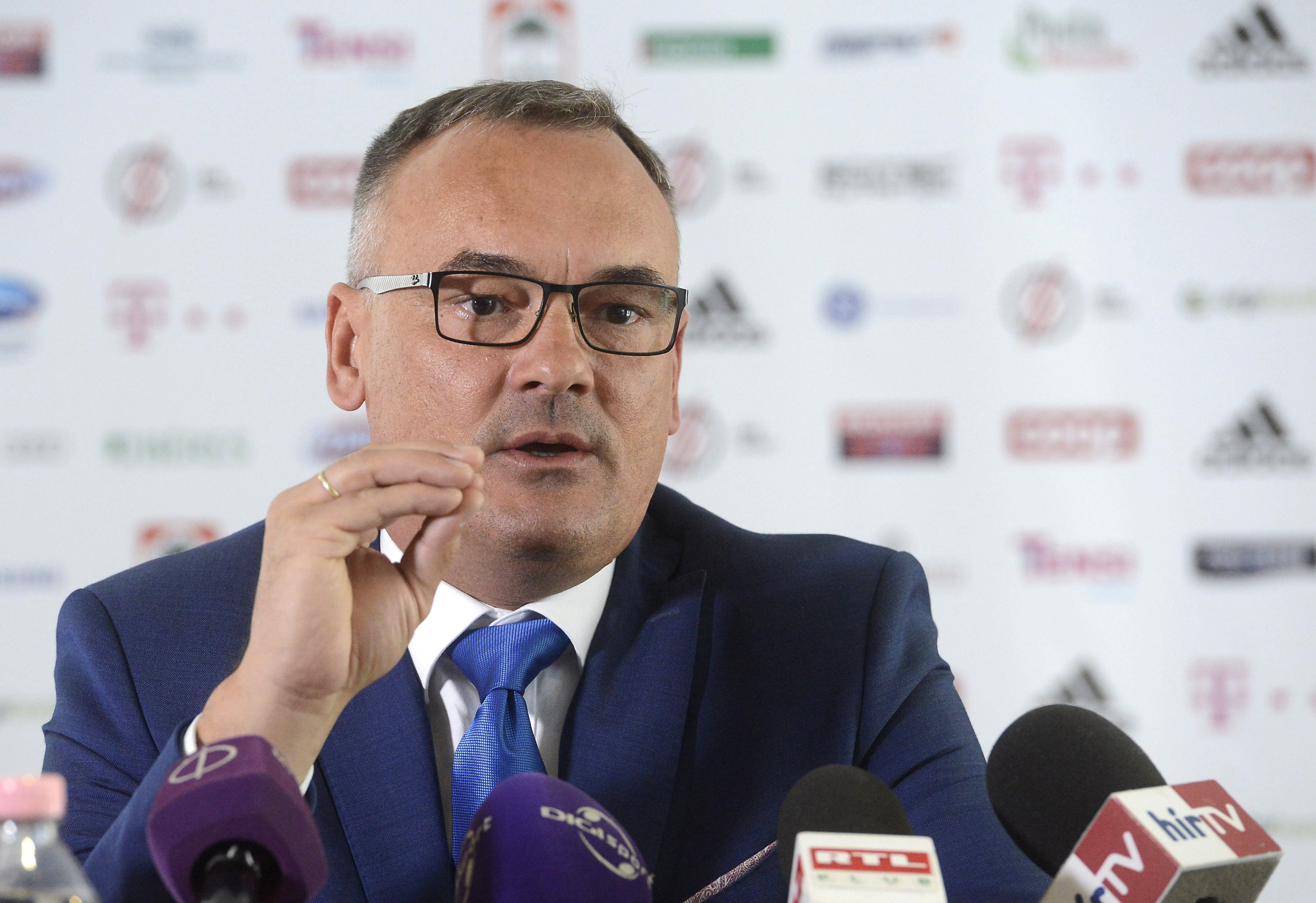 Borkai Zsolt egy órán belül lefújta rendkívüli sajtótájékoztatóját ...