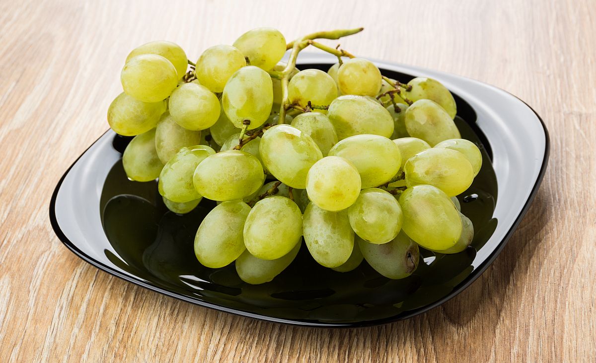 Ennyibe kerül most a szőlő a boltokban – a legjobb akciók a héten ...