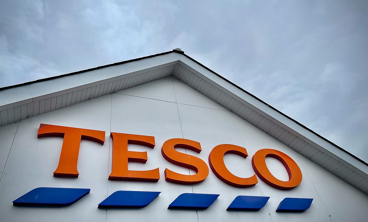Nagy változás jön a Tesco-parkolókban | Startlap Vásárlás