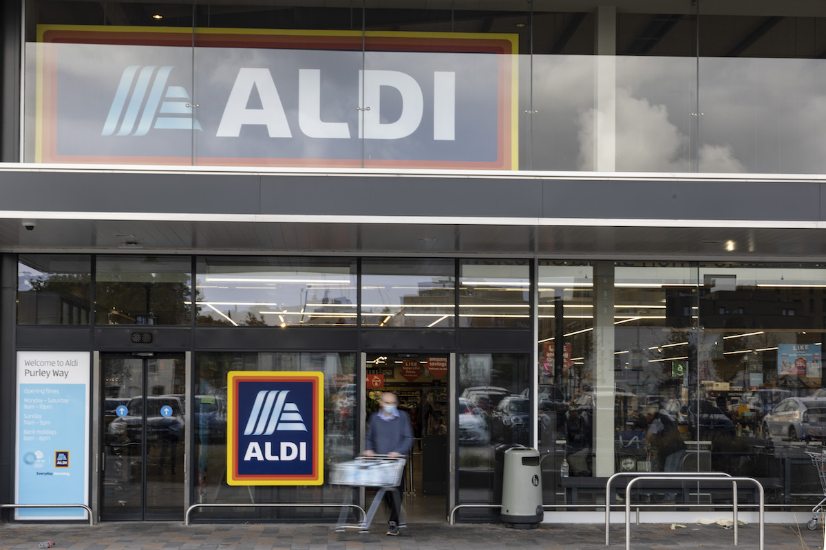 Az Aldi 1,2 millió forintos fizetésért is keres új munkavállalókat ...