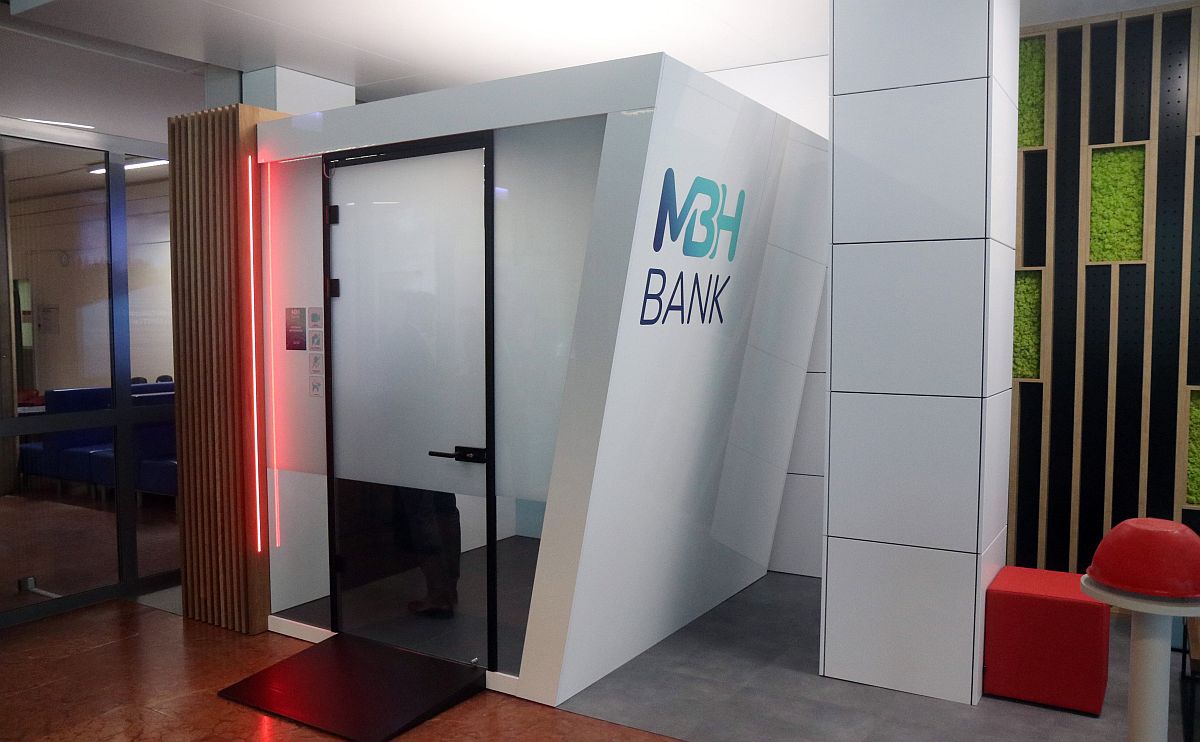 MBH Bank: elstartolt az ügyintéző nélküli ügyfélkiszolgálás | Startlap ...