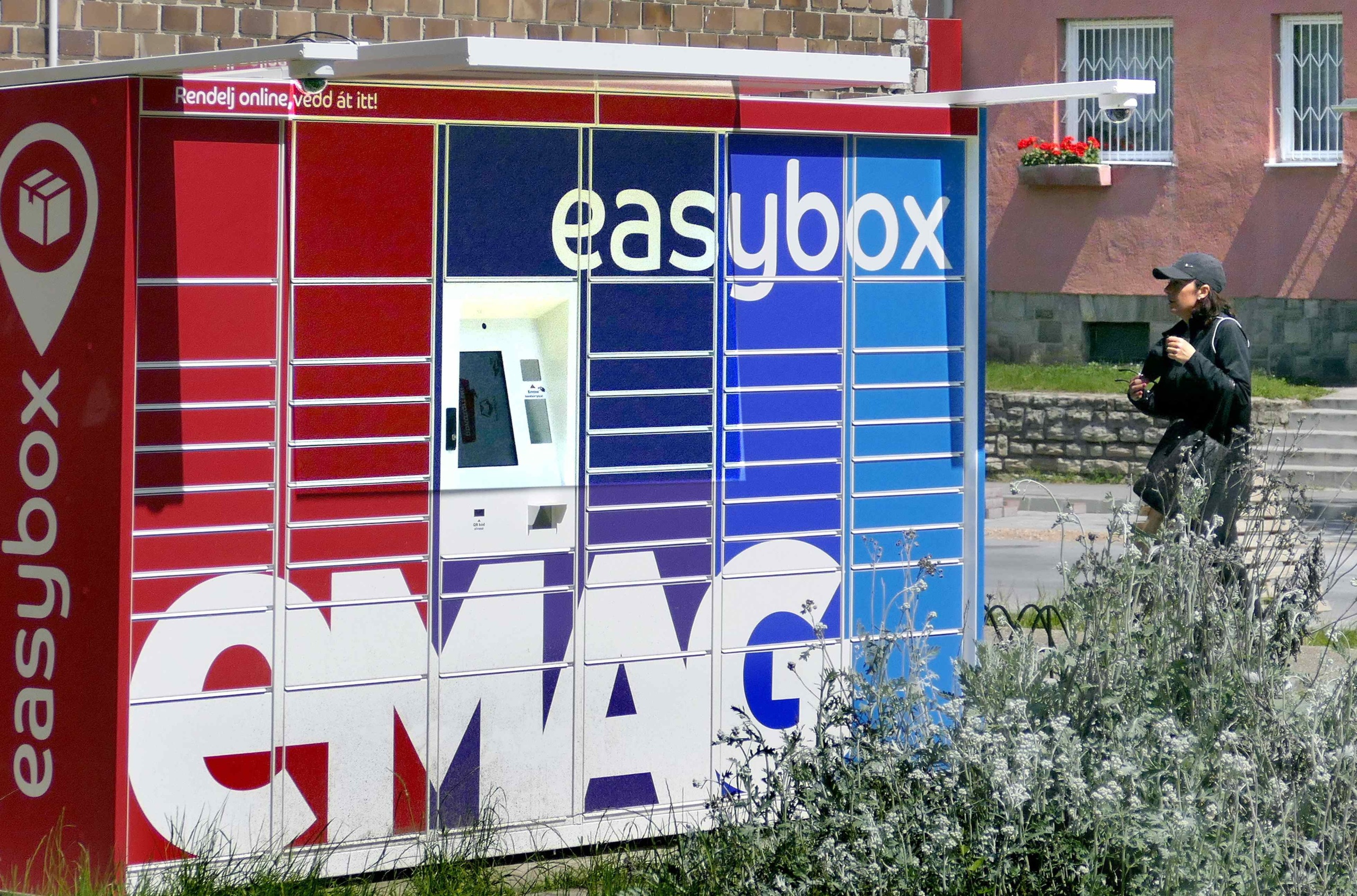 Leépítések jönnek a magyar eMAG-nál, nagy átalakítás kezdődik ...