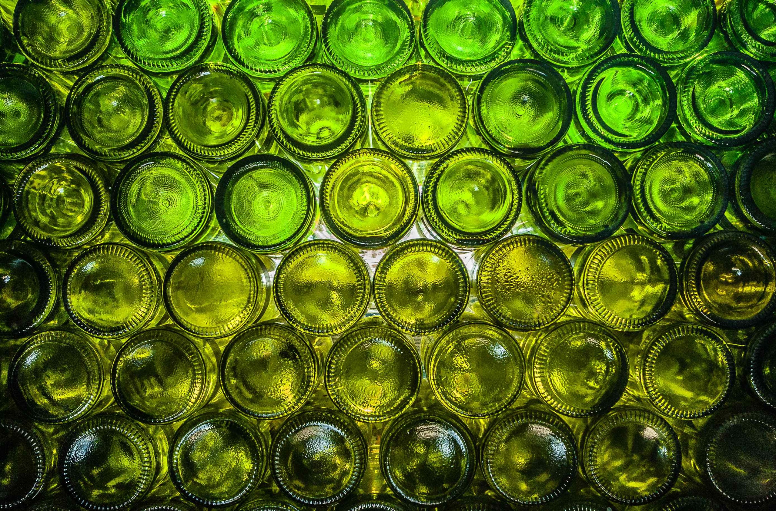 Van valami a palackok alján, aminek a szerepét csak kevesen ismerik | Startlap Vásárlás